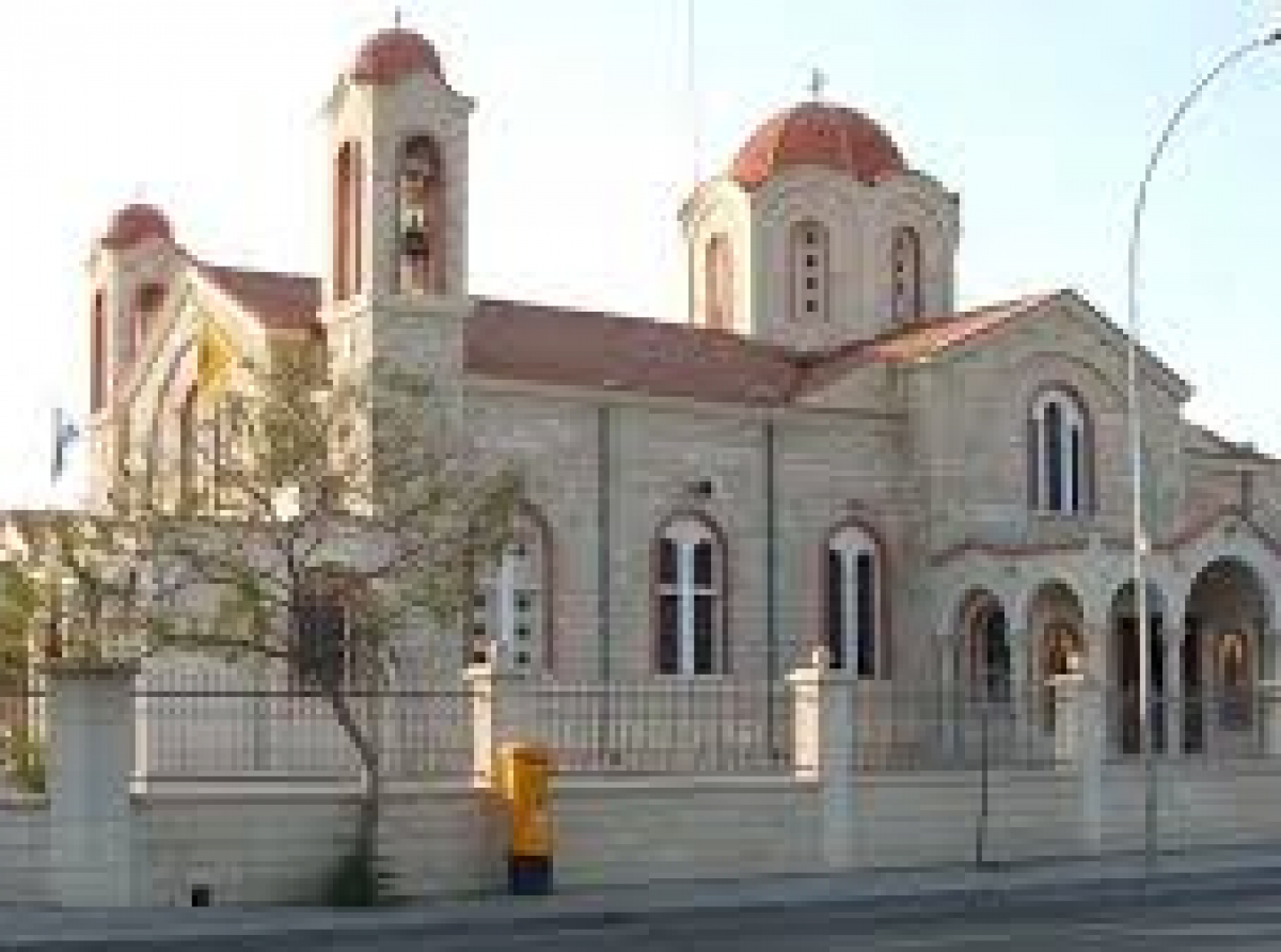 Ιερός ναός Αποστόλου Ανδρέου (Μέσα Γειτονιά) - Nea Polis